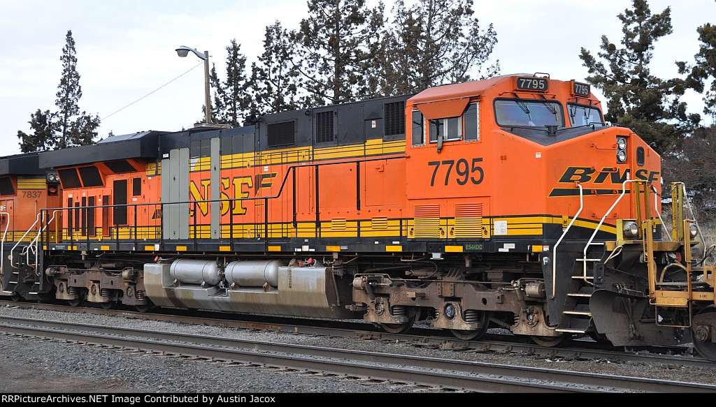 BNSF 7795 H2 H3